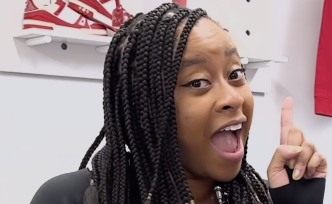 (RED)UCATOR Phoebe Robinson to Run Boston Marathon for (RED)! - RED